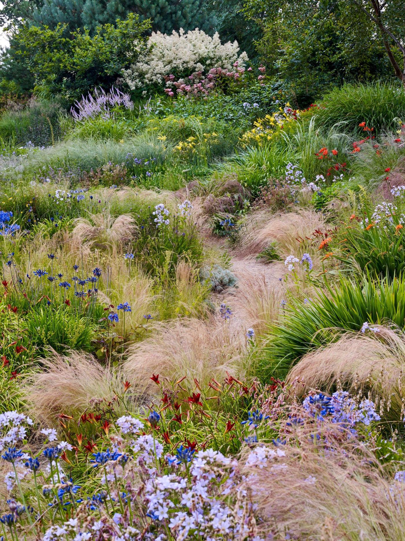 Step into The Avant Gardens - gestalten & teNeues (US Shop)