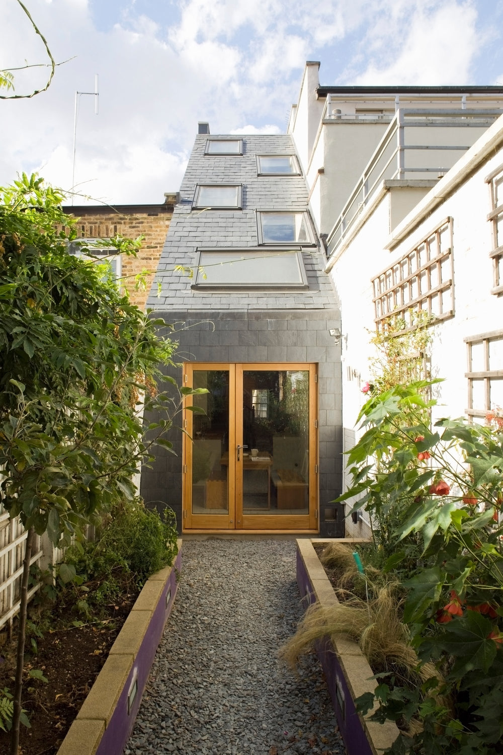 Vertical Living - Compact Architecture for Urban Spaces